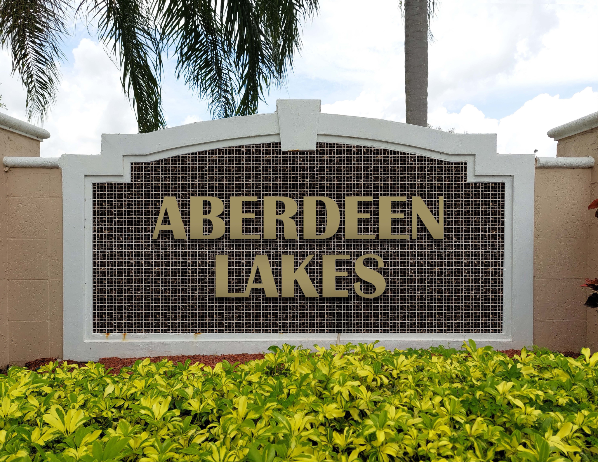 Welcome - Aberdeen Lakes Drive